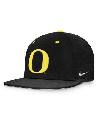 Nike Men's Black Oregon Ducks On-Field Dugout True Performance Fitted ...