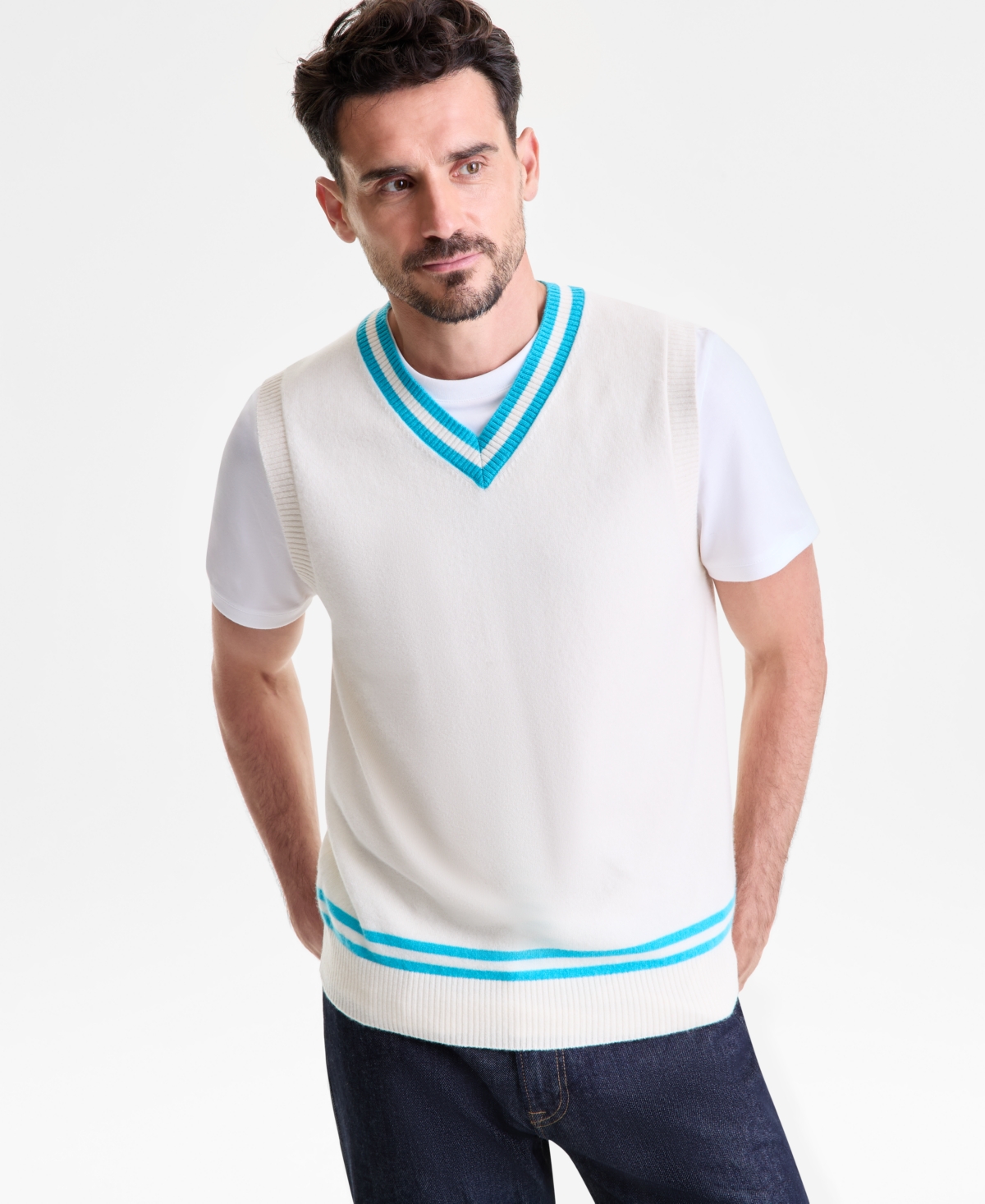 Click here for Club Room Mens Regular-Fit 100 Cashmere V-Neck Swe... prices