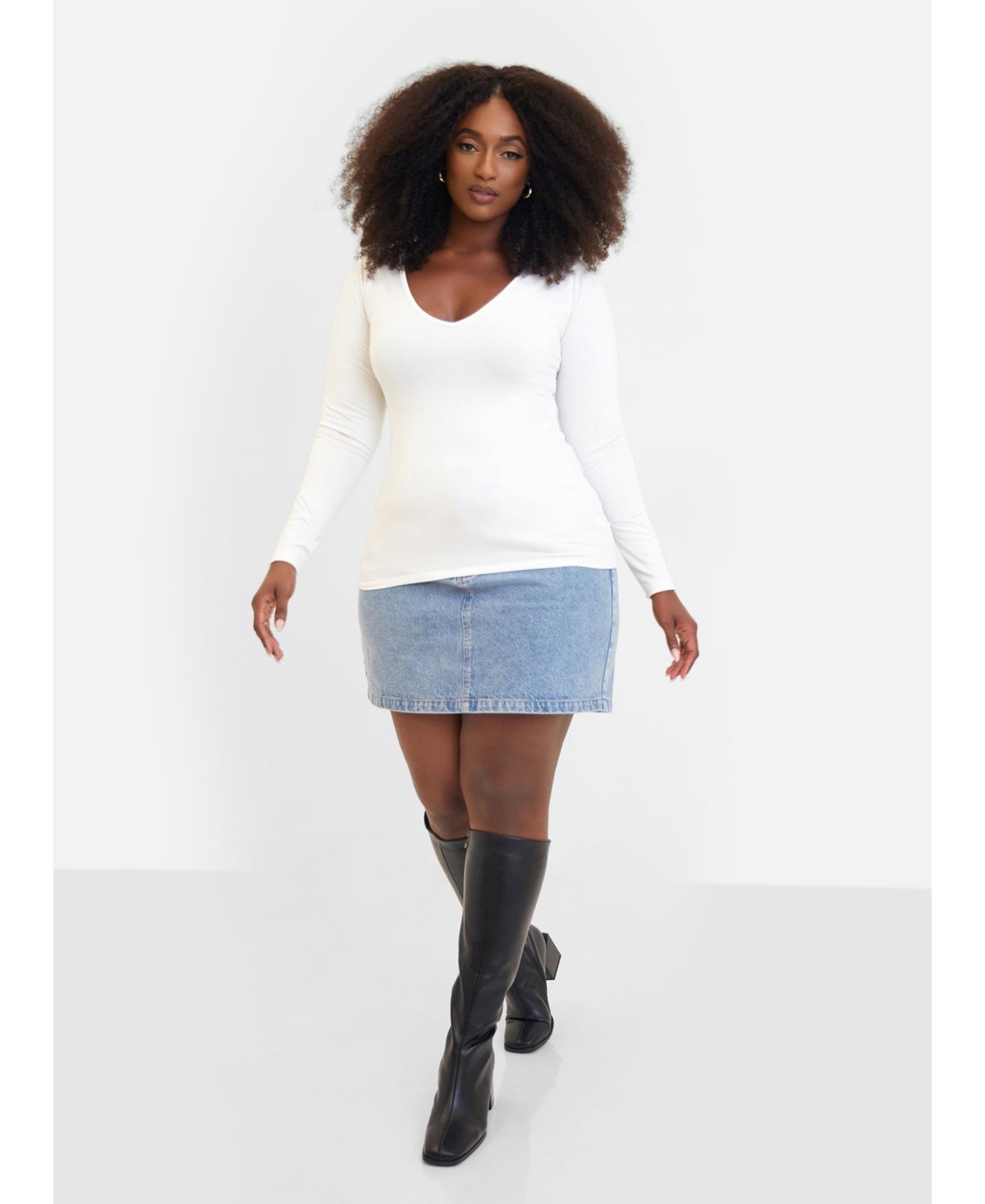 Click here for Rebdolls Essential V Neck Top in White - Perfect F... prices