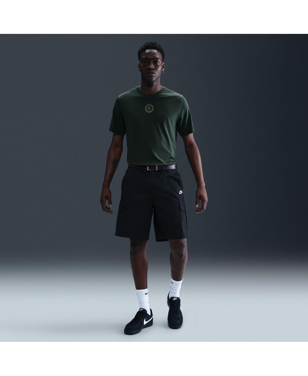 Click here for Nike Mens Green Chelsea Crest T-Shirt - Green prices