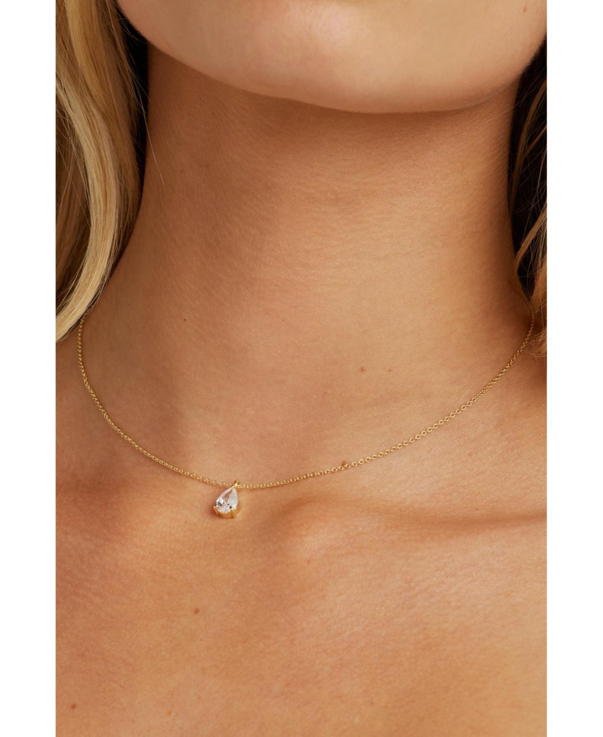 Click here for Elizabeth Crystal Pendant - Gold prices