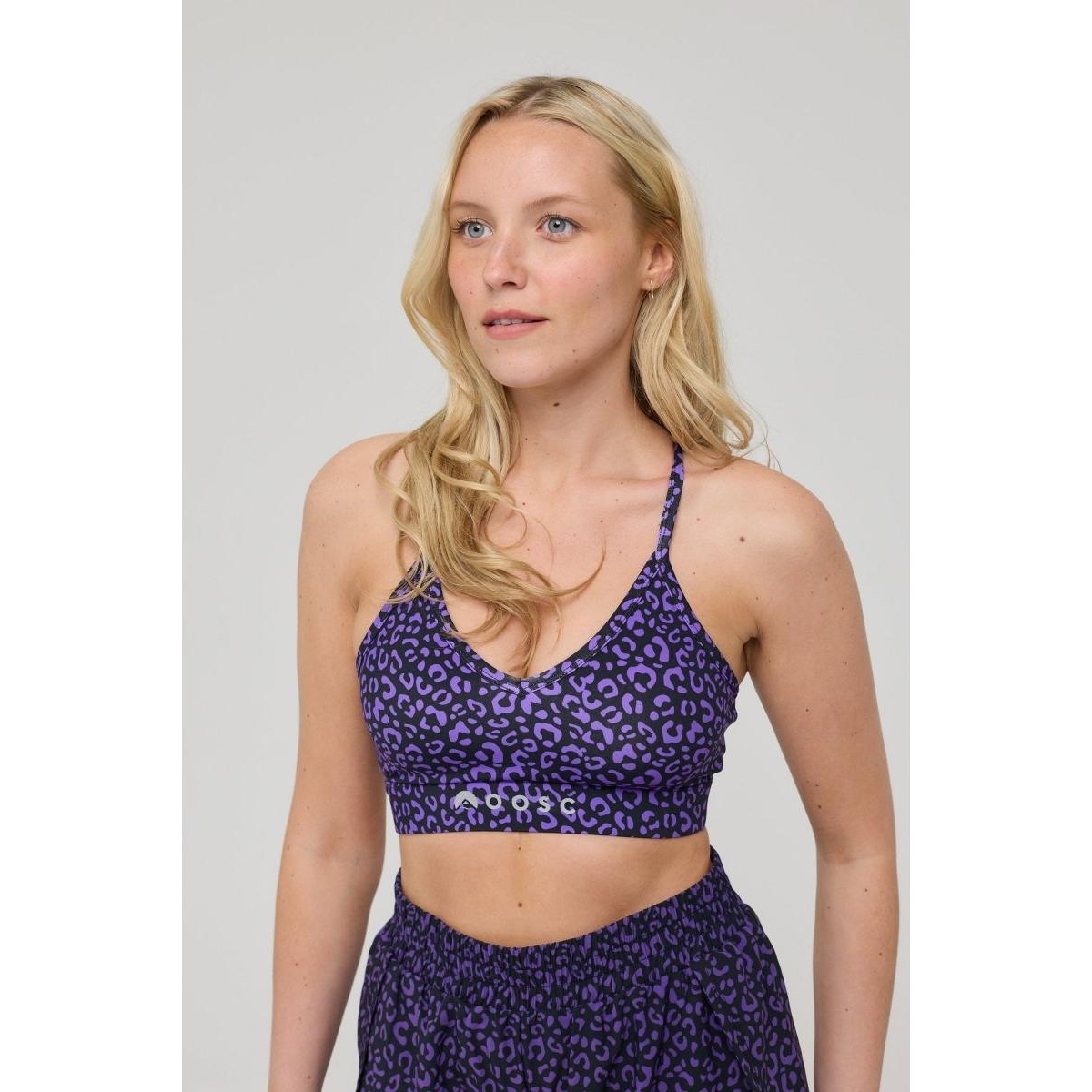 Click here for Oosc Womens Medium Support Infinite Sports Bra - P... prices