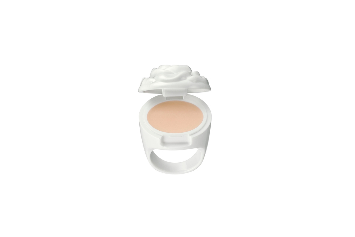 Click here for Anna Sui Ring Treatment Balm 03 - Vanilla whip 02 prices