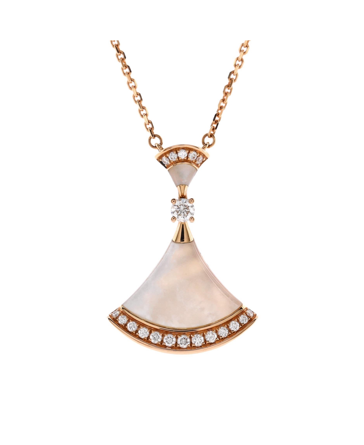 Click here for Pre-Owned Bvlgari Divas Dream Pendant Necklace - 1... prices