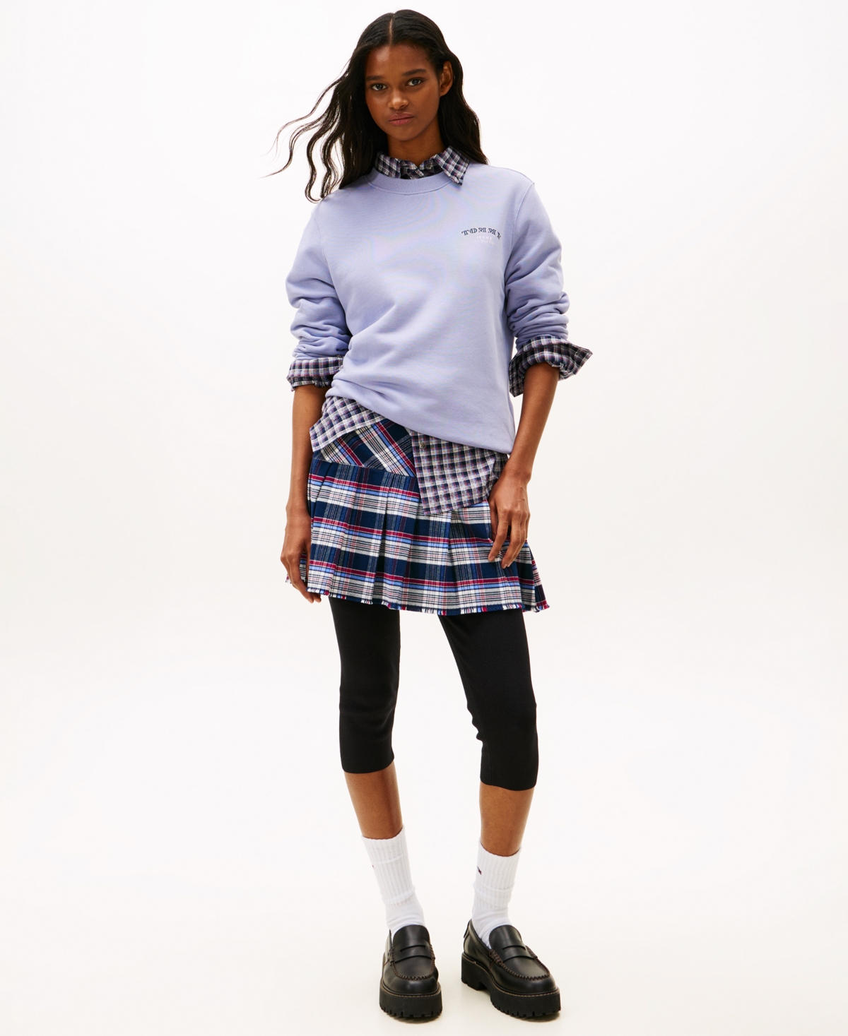 Click here for Tommy Jeans Womens Dollar Stack Logo Crewneck Swea... prices