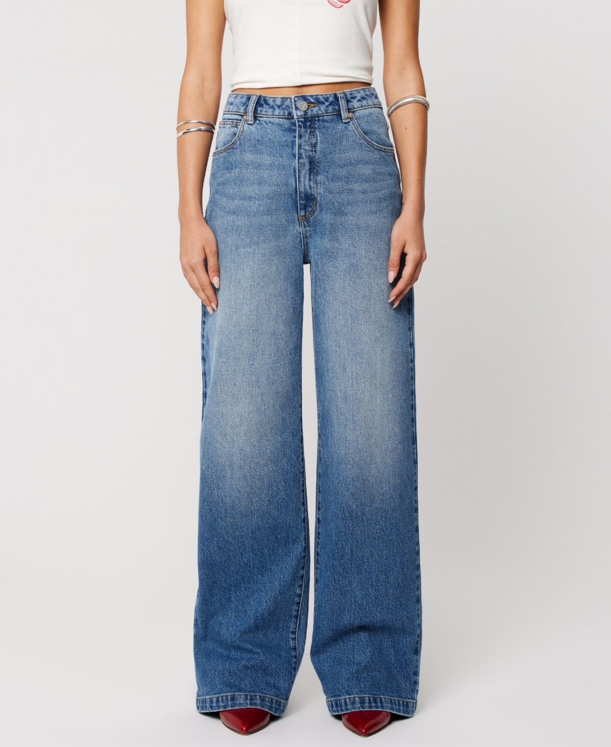 Click here for Abrand Womens 94 Wide-Leg Jeans - Alicia prices