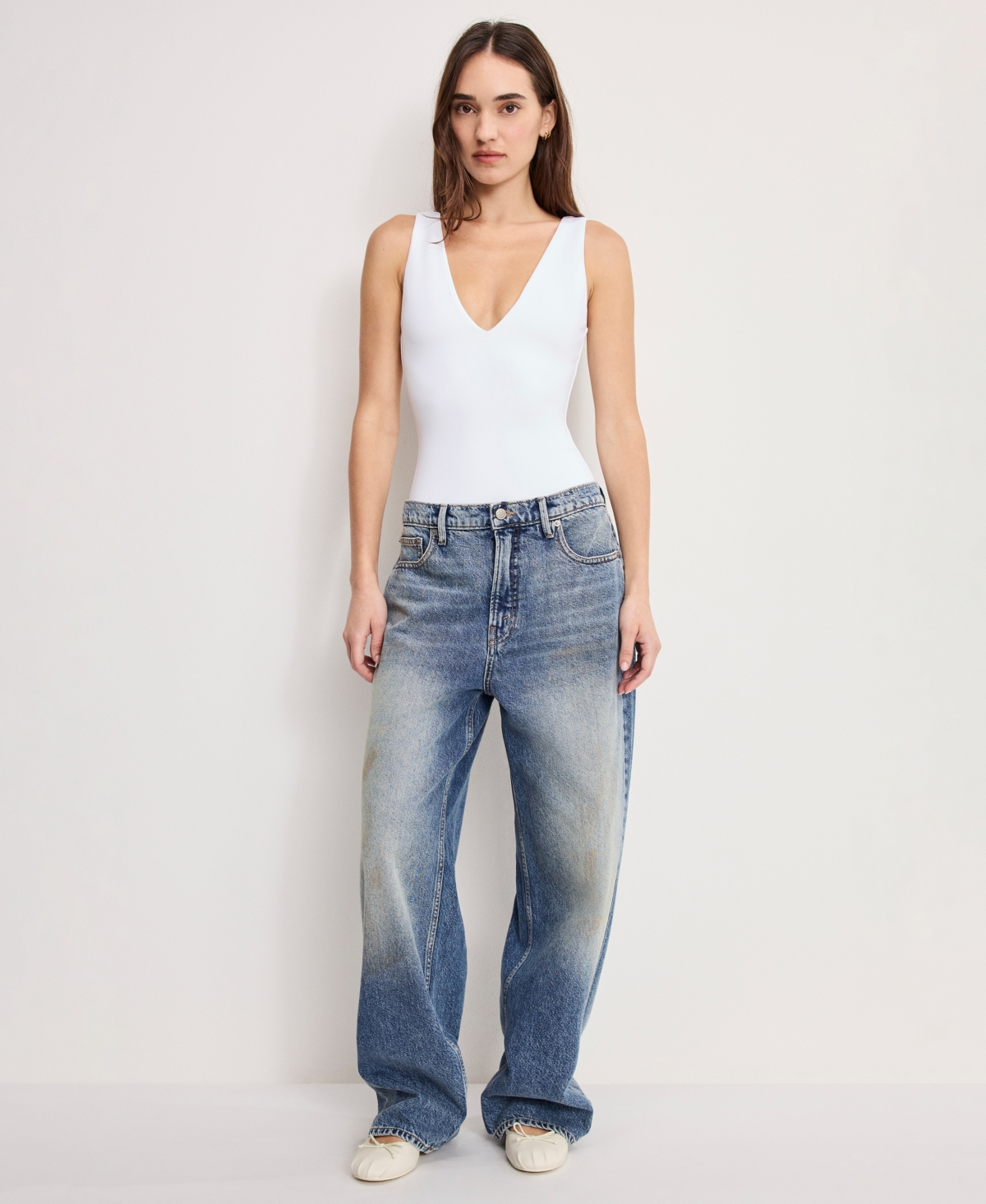 Click here for Good American Womens Scuba V-Neck Bodysuit - White prices