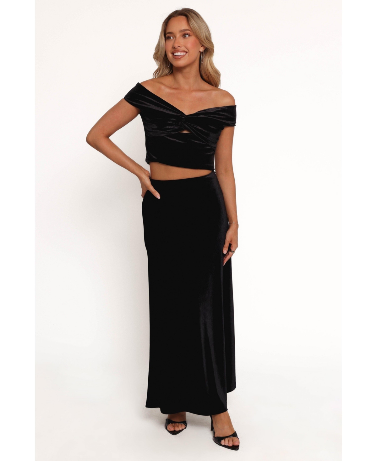 Click here for Petal and Pup Womens Suri Velvet Maxi Skirt - Blac... prices