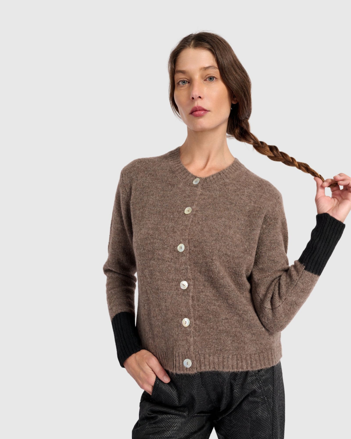 Click here for Alembika Womens Blackbird Cardigan - Hazelnut/blac... prices