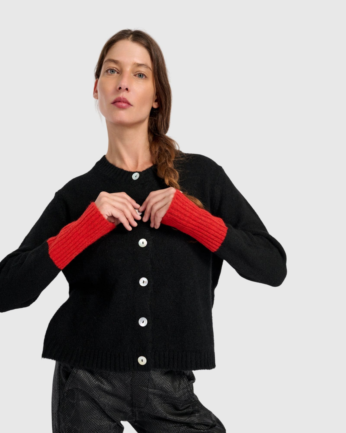 Click here for Alembika Womens Blackbird Cardigan - Black/vermill... prices