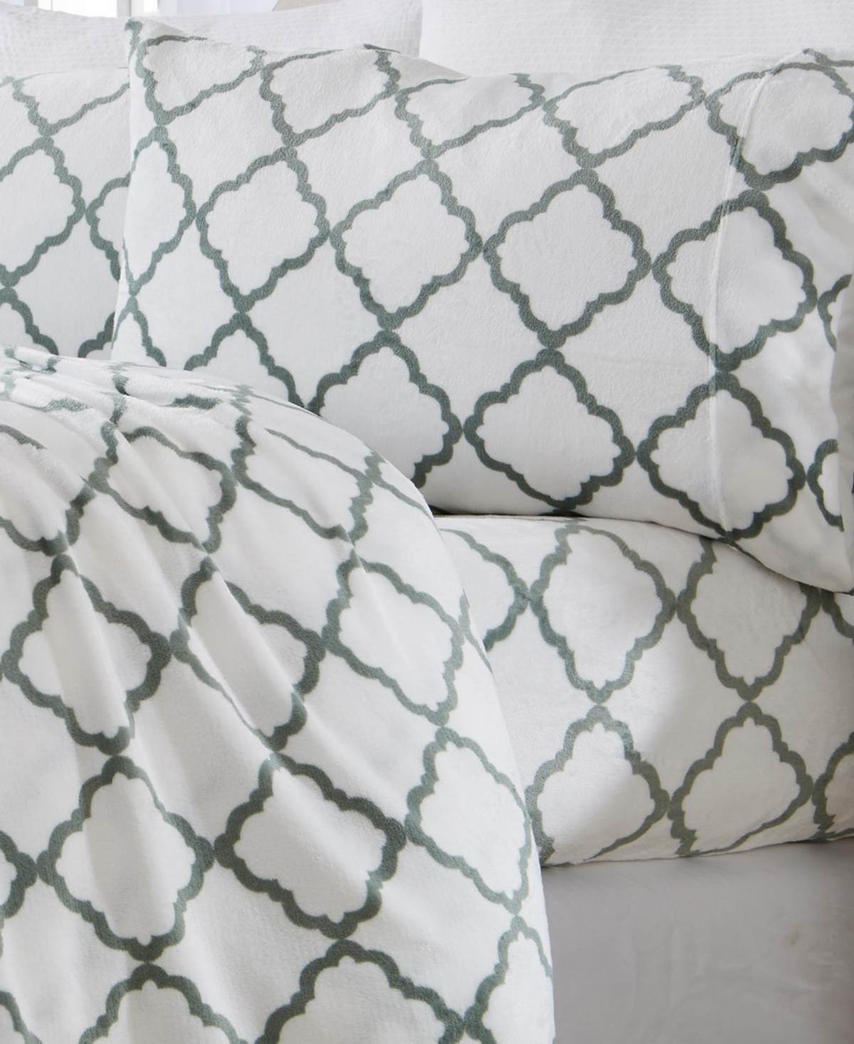 Click here for Linery & Co. Ultra-Soft Printed Velvet Plush Sheet... prices