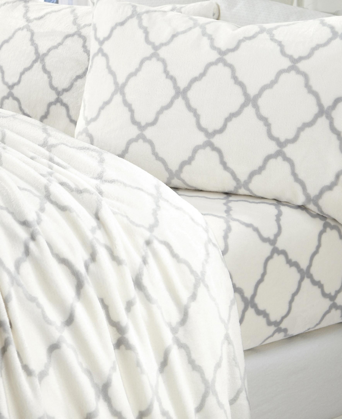 Click here for Linery & Co. Ultra-Soft Printed Velvet Plush Sheet... prices