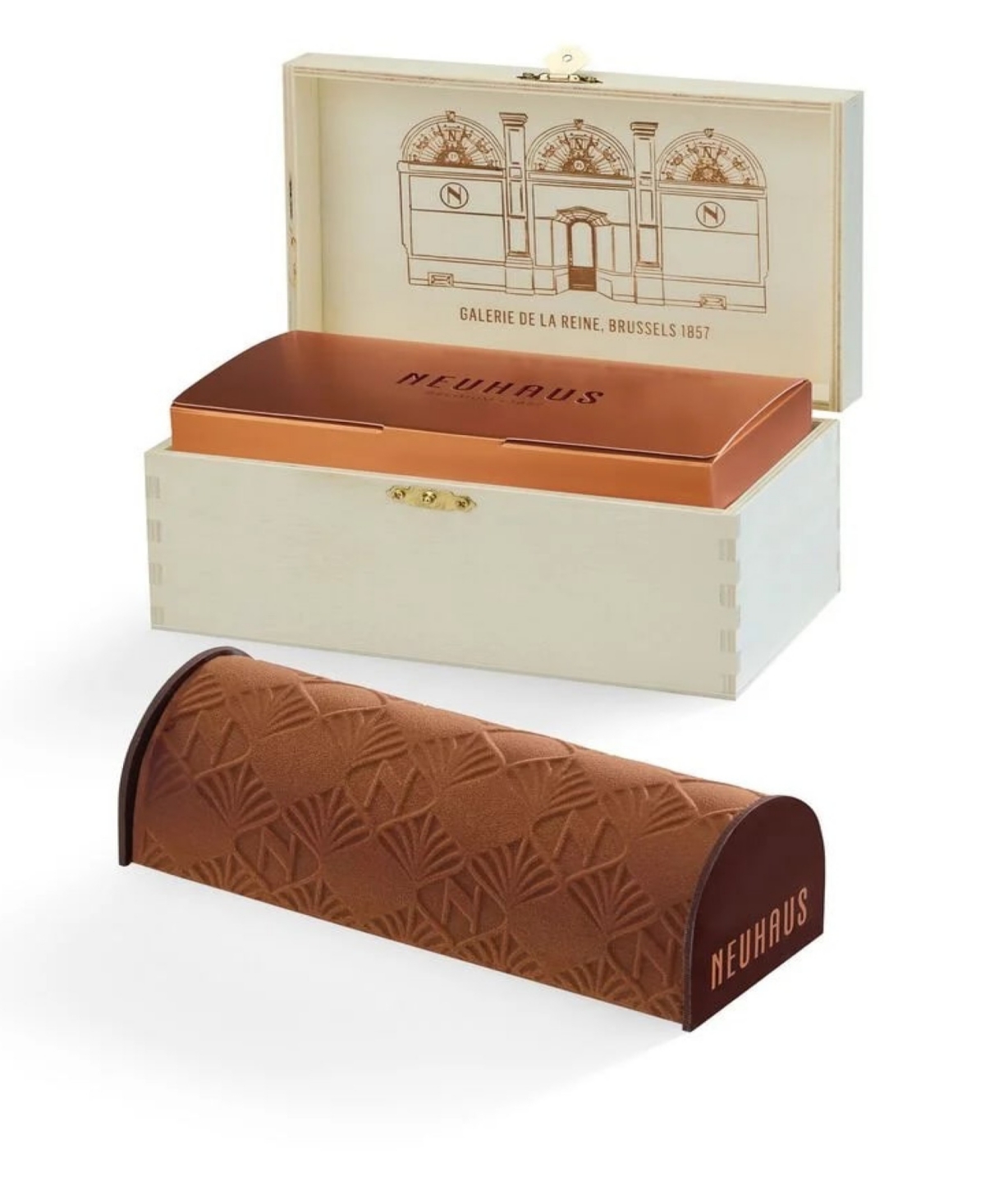 Click here for Neuhaus Holiday Buche Yves Mattagne Chocolate prices