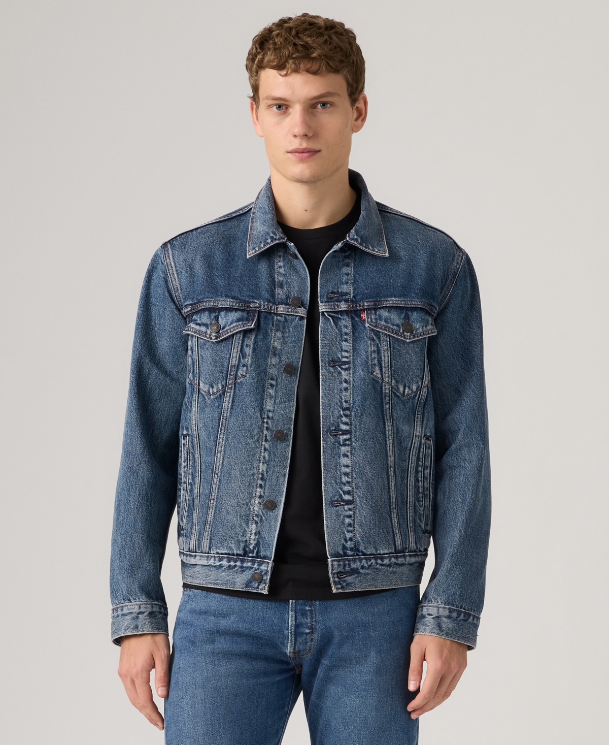 Click here for Levis Mens Regular Fit Stretch Denim Trucker Jacke... prices
