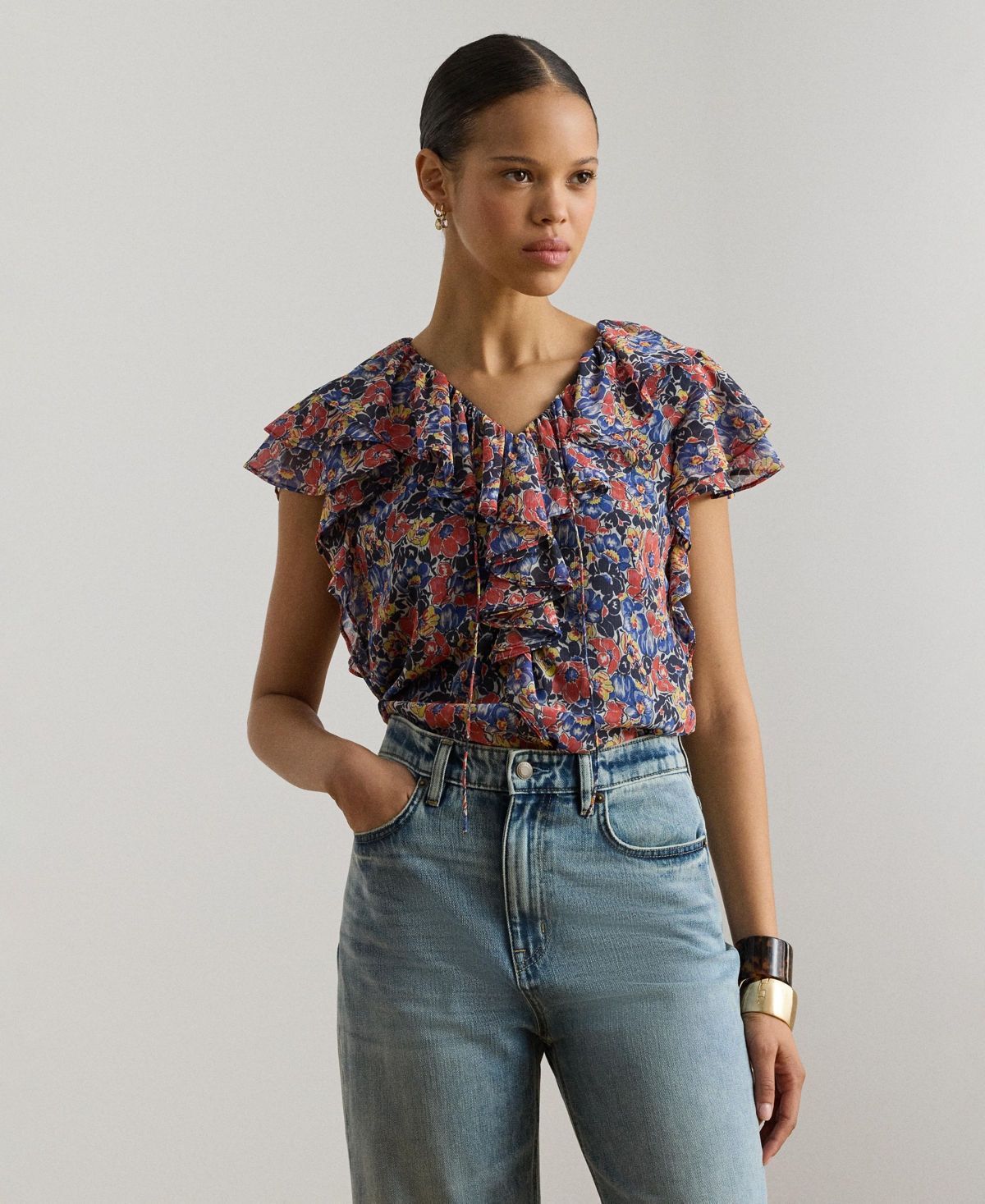 Click here for Lauren Ralph Lauren Womens Floral Ruffle Trim V-Ne... prices