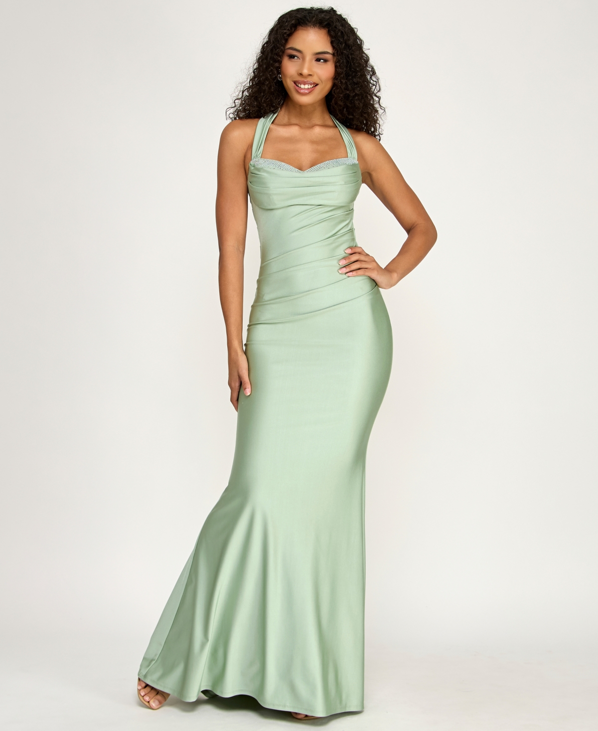 Click here for B Darlin Juniors Ruched Sweetheart Neck Gown - New... prices