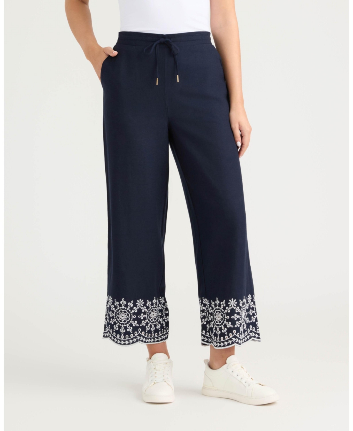 Click here for Ellen Tracy Womens Pull-On Cropped Pant with Embro... prices