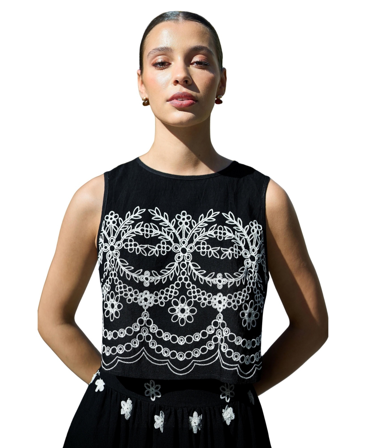 Click here for Yumi Womens Embroidered Crop Top - Black prices