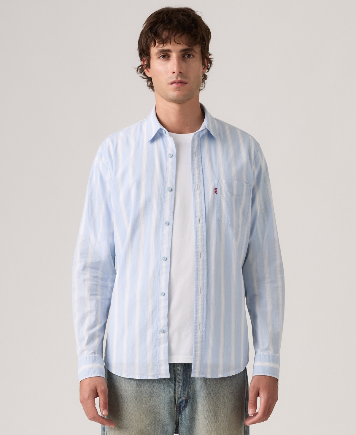 Click here for Levis Mens Classic 1 Pocket Regular-Fit Long Sleev... prices