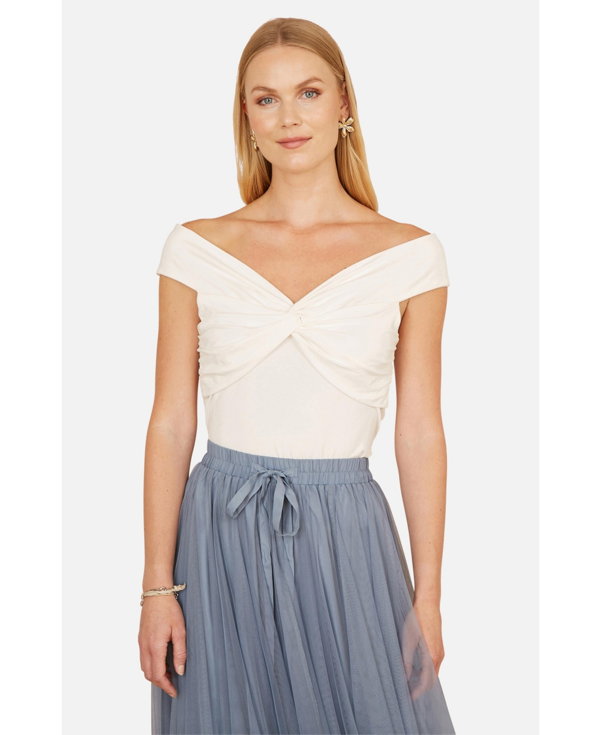 Click here for Yumi Womens Twist Front Bardot Off-Shoulder Top -... prices