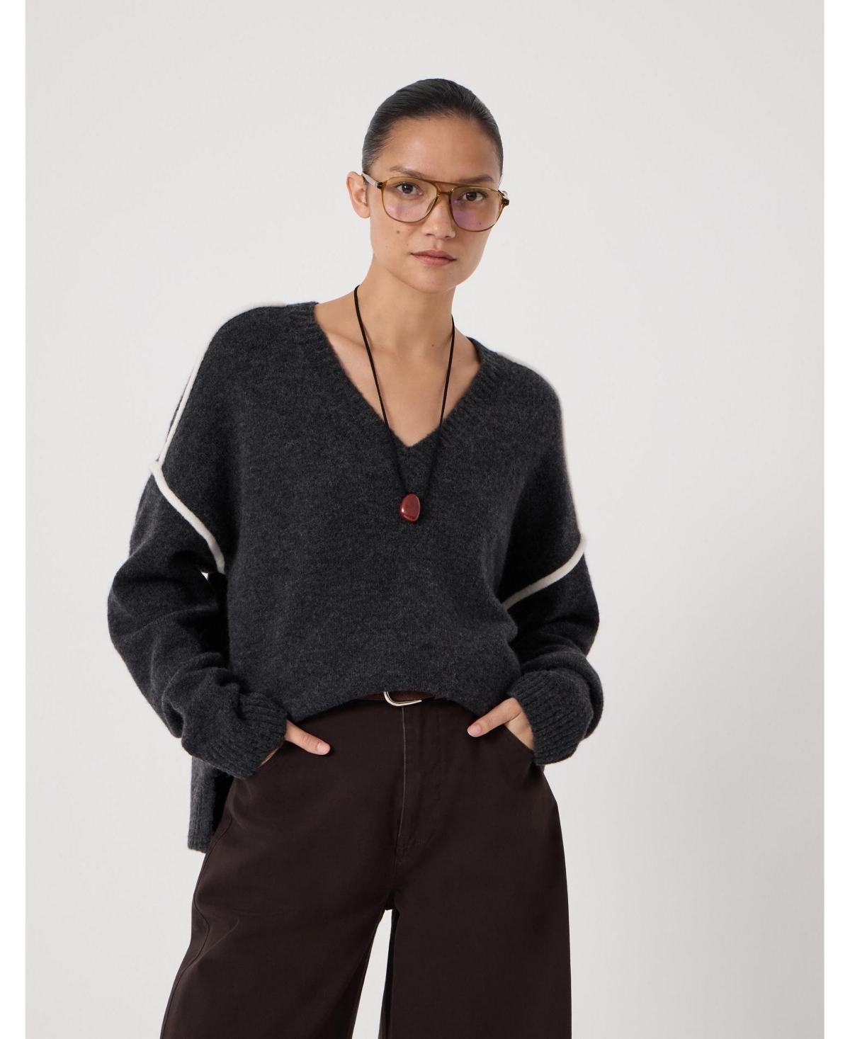 Click here for Hush Womens Billie Wool Blend V Neck Sweater - Cha... prices