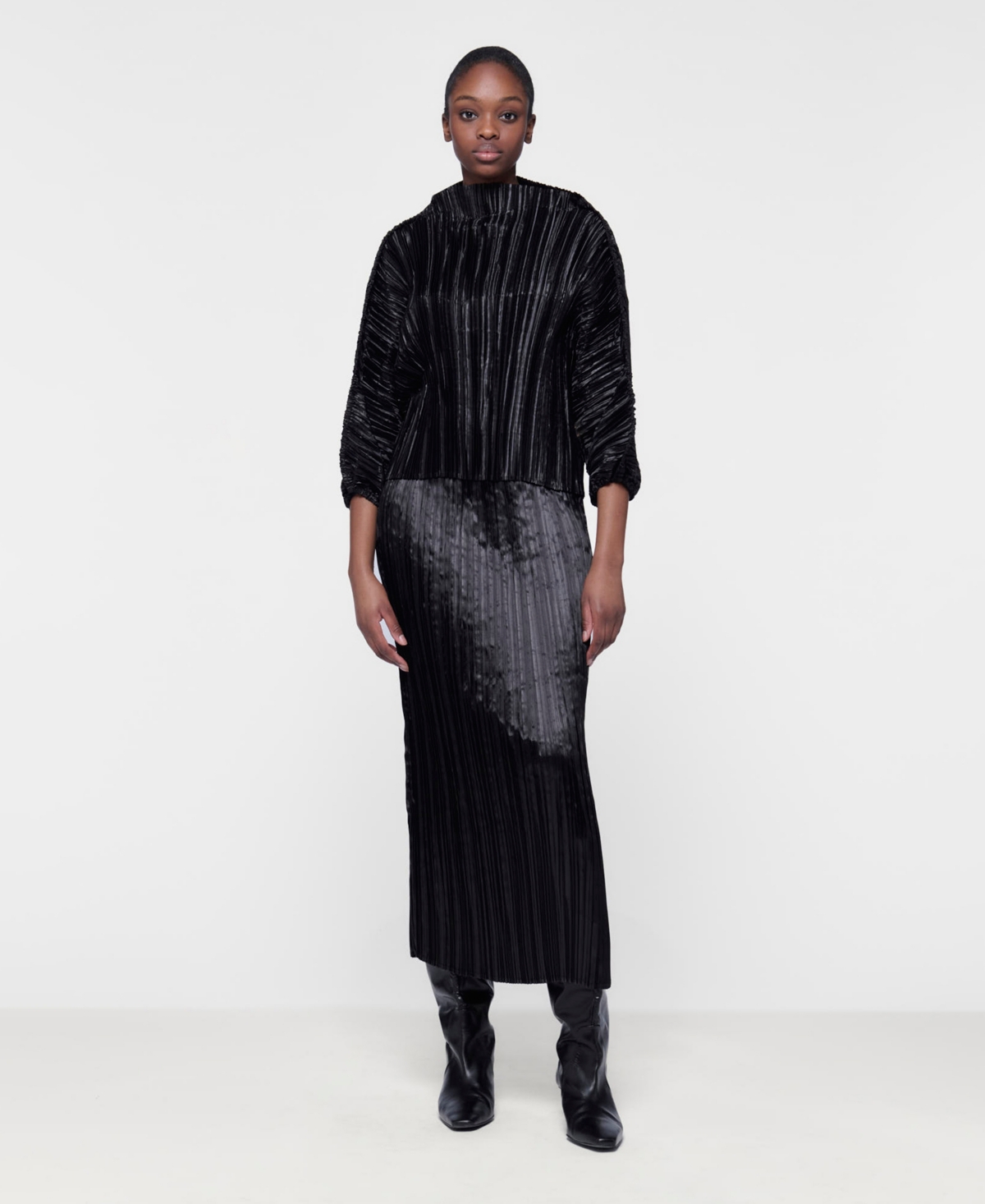 Click here for Leem Womens Fitted Plisse Skirt - Black prices