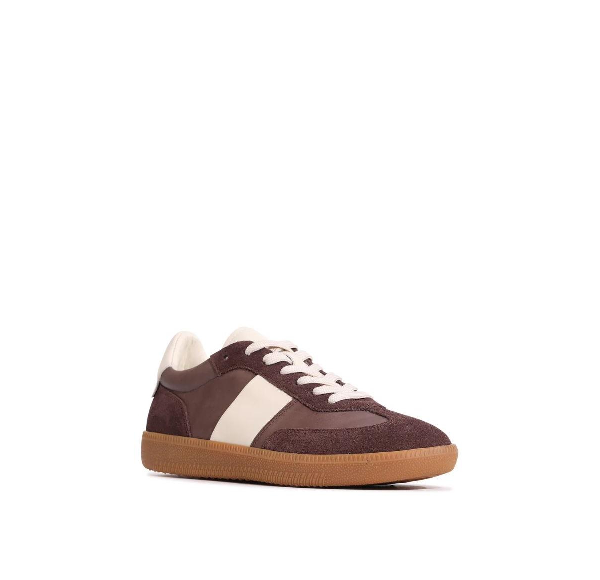 Click here for Eos Footwear Womens Antigo Sneaker - Chocolate prices