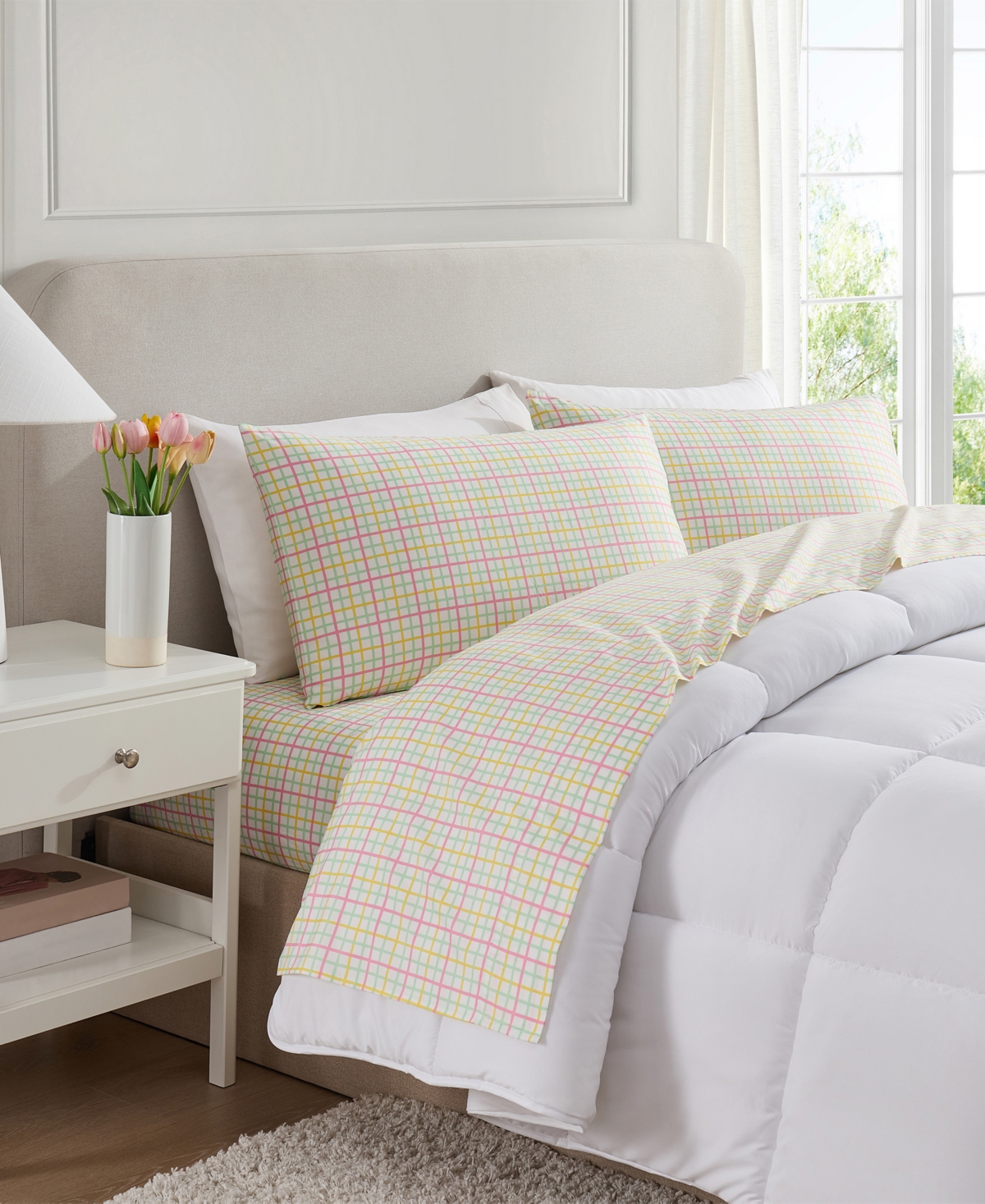 Click here for Hallmark Chromatic Grid 4-Pc. Sheet Set  Queen - M... prices