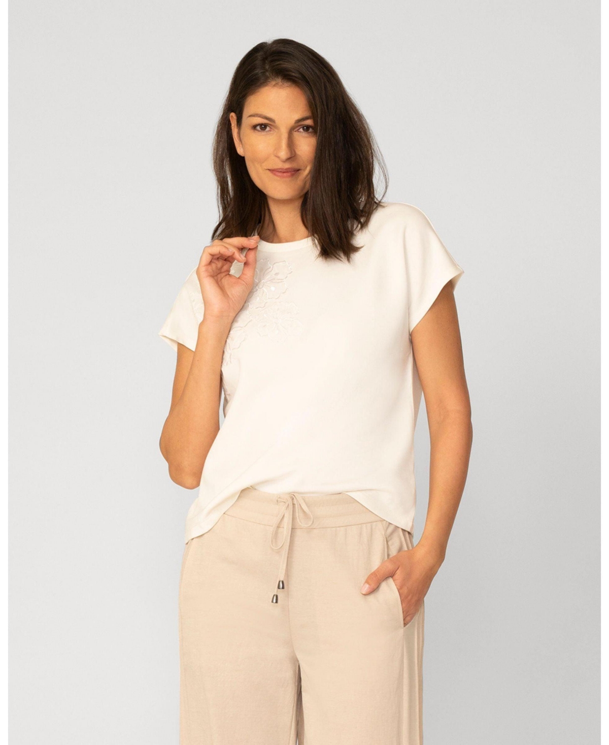 Click here for Cable & Gauge Womens Flower Applique Tee - Snow wh... prices