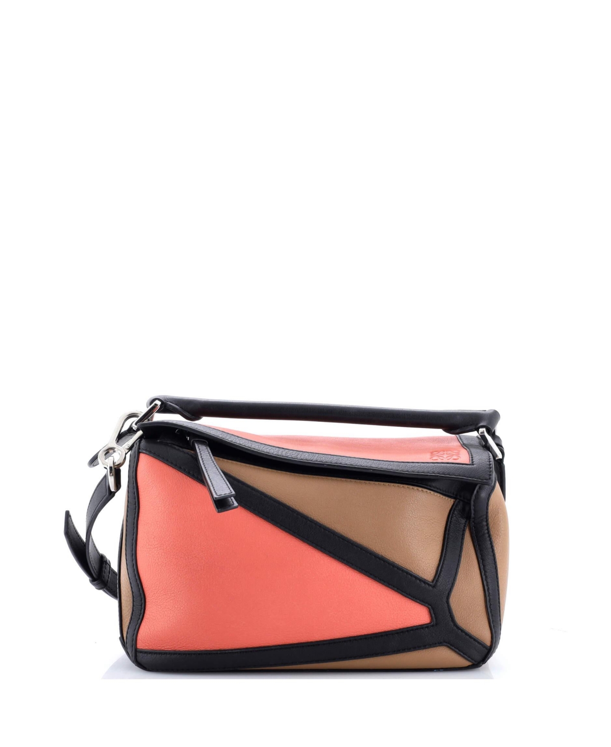 Click here for Pre-Owned Loewe Small Puzzle Bag Leather - Black prices