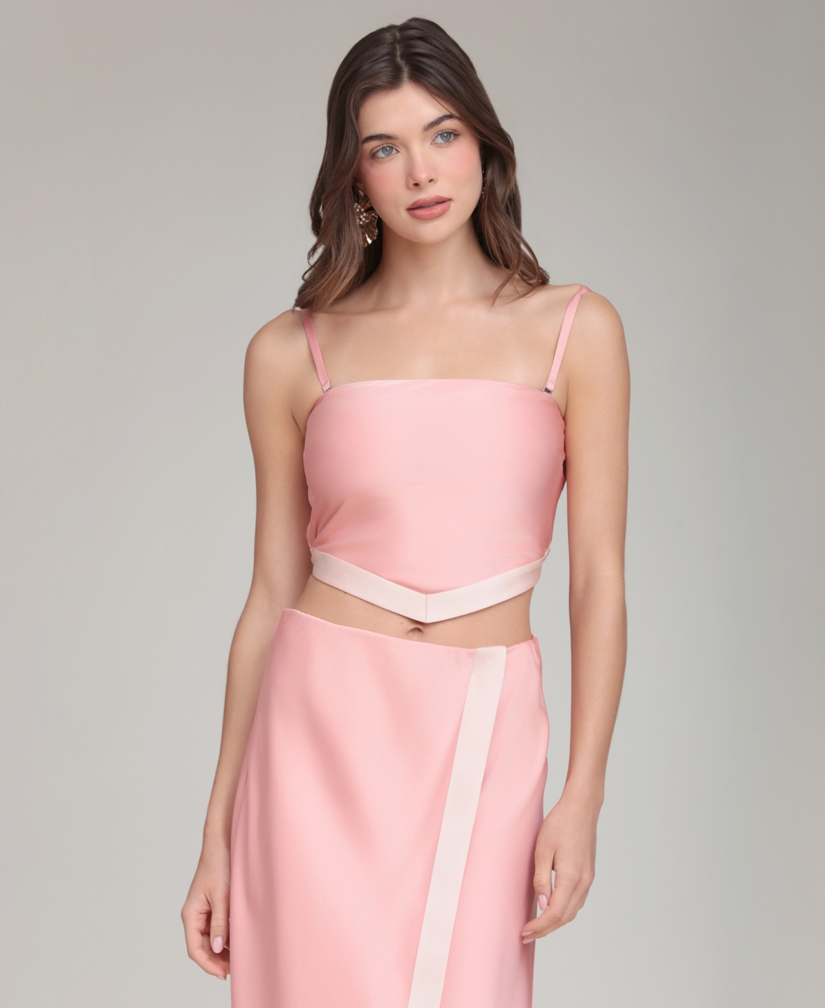 Click here for Avec Les Filles Womens Square Neck Scarf Top - Cor... prices