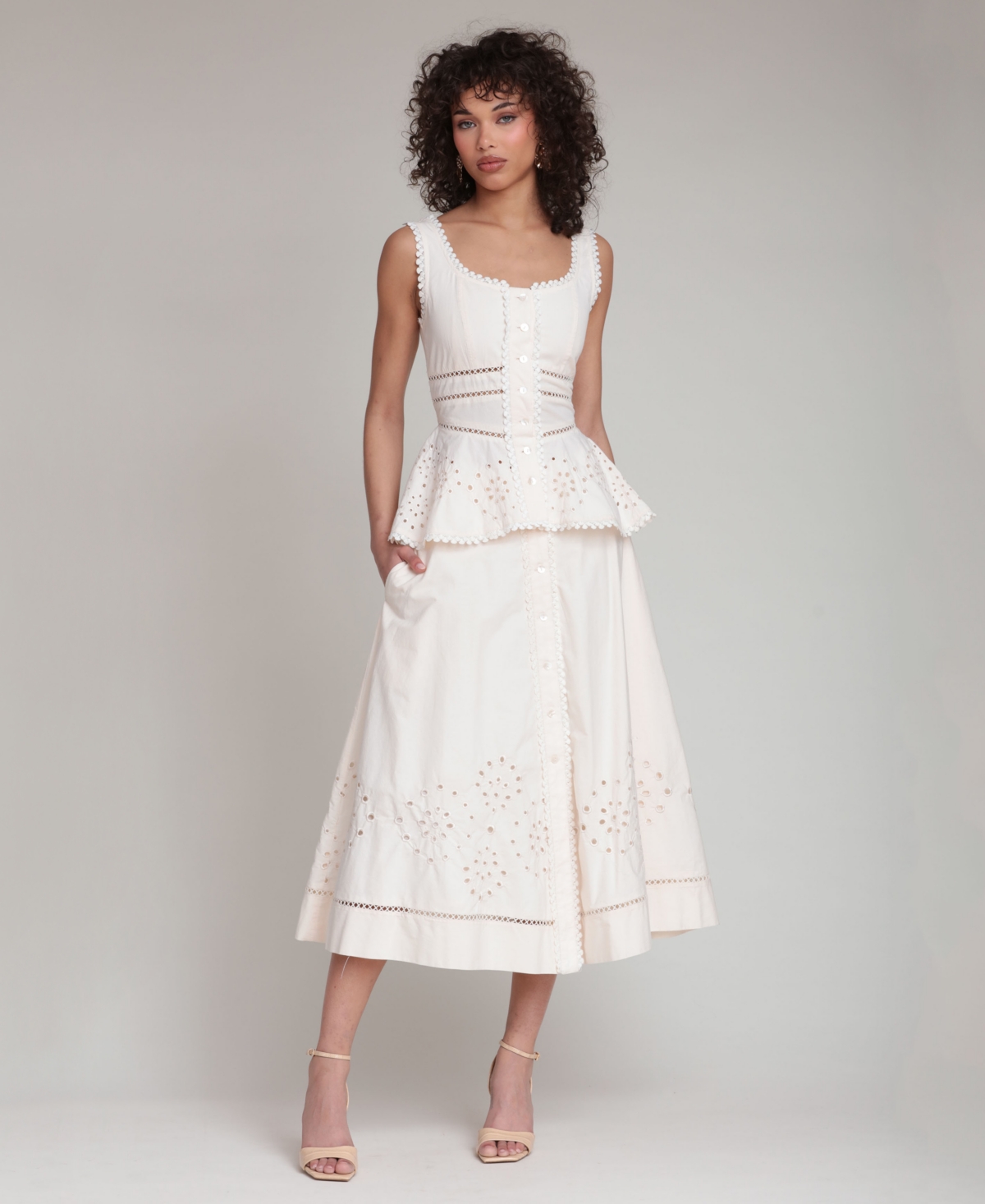 Click here for Avec Les Filles Womens Cotton Tea-Length Button-Fr... prices