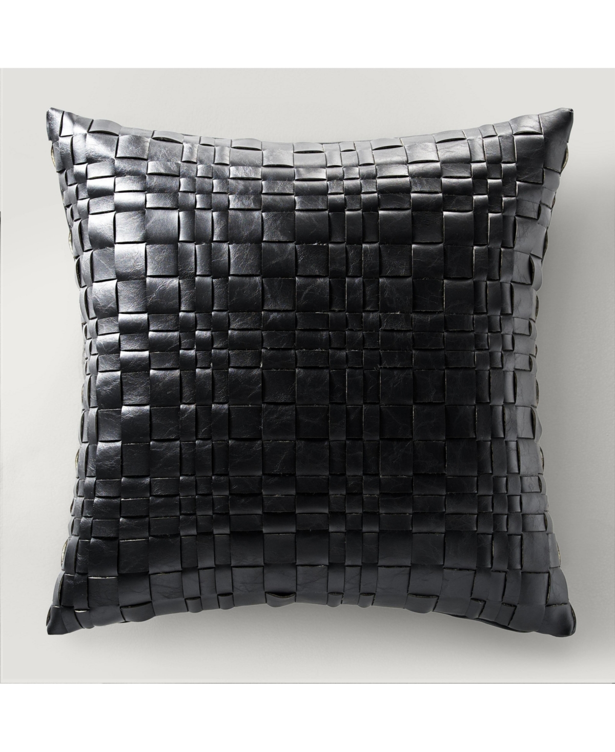 Click here for Z Gallerie Woven Pillow - Black prices
