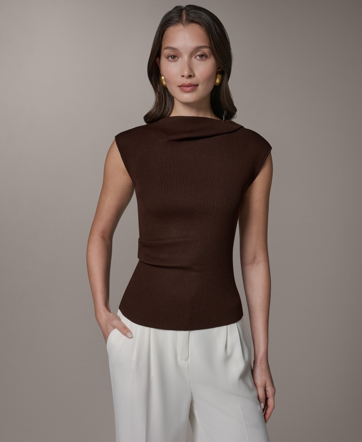 Click here for Donna Karan New York Womens Sleeveless Sweater Top... prices