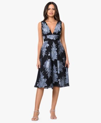 Click here for Betsy Adam Womens V Neck Brocade Dress prices