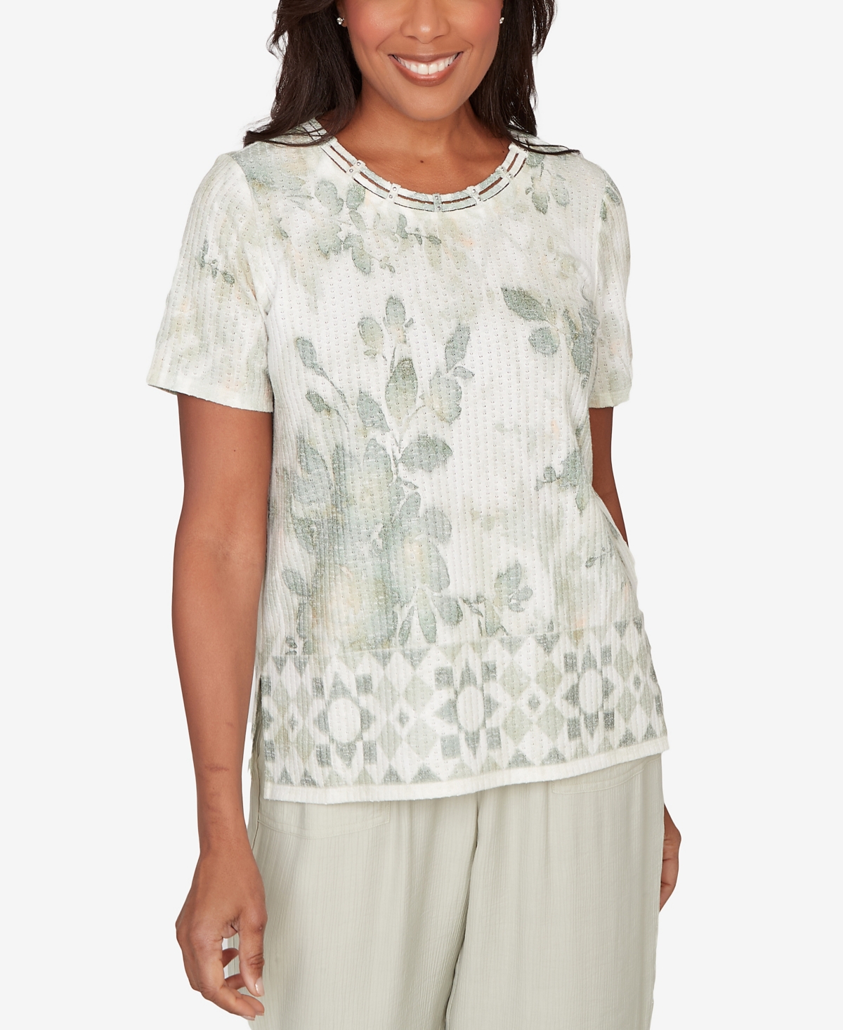 Click here for Alfred Dunner Petite Vintage Charm Floral Tonal Bo... prices