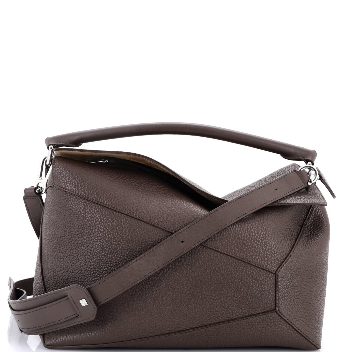 Click here for Pre-Owned Loewe Large Puzzle Bag Leather - Brown prices