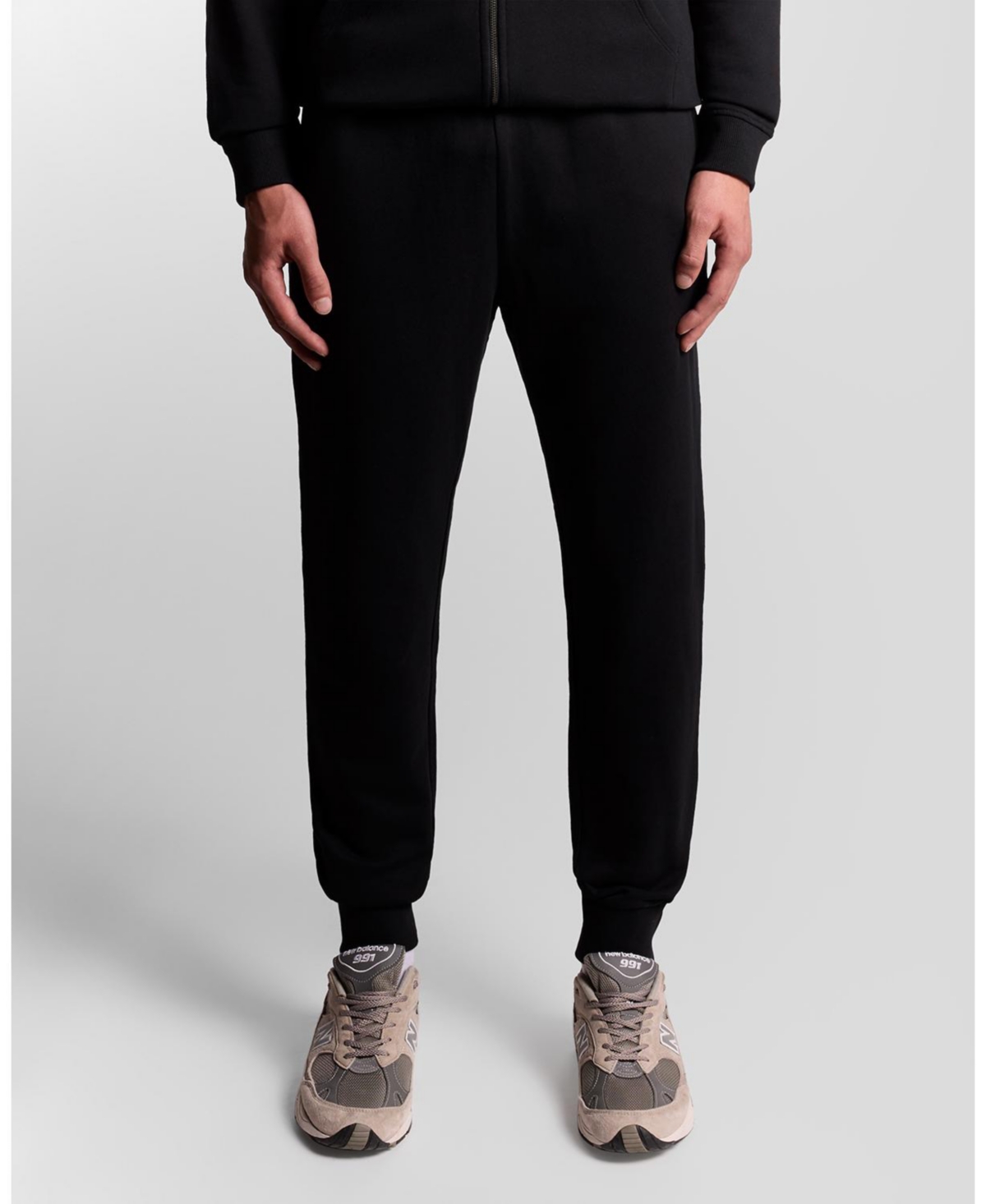 Click here for Lyle & Scott Mens Skinny Sweatpants - Jet black prices