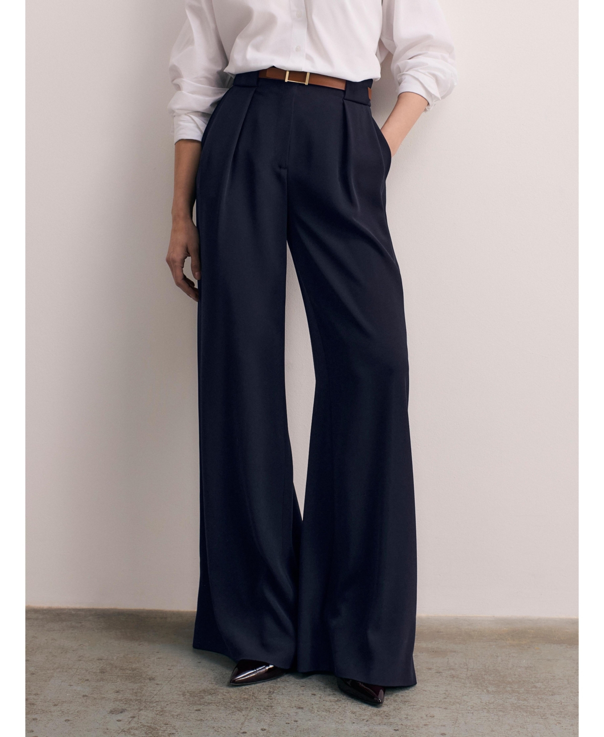 Click here for The Fold Womens Lyon Clever Crepe Pants - Navy prices