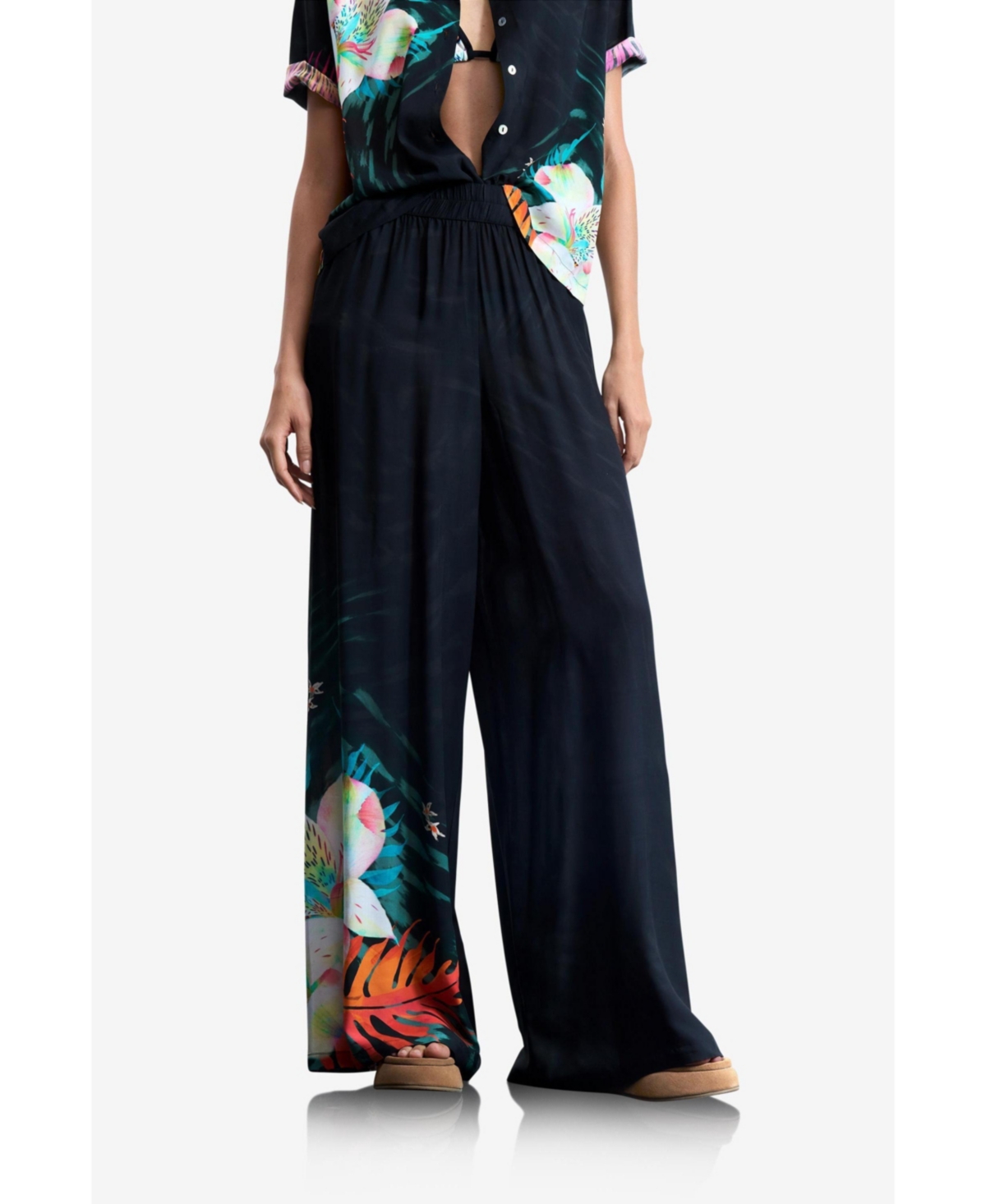 Click here for Desigual Womens Tropical Fluid Trousers - Black prices
