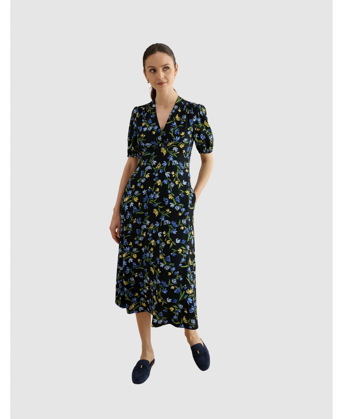 Click here for Hobbs London Womens Sidonie Dress - Navymulti prices