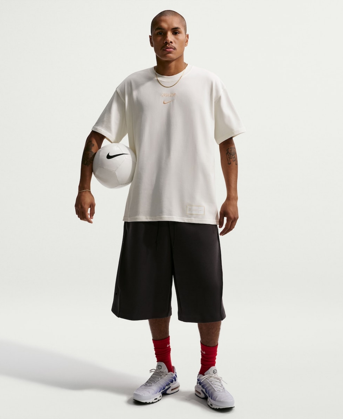Click here for Nike Mens White Usmnt Premium T-Shirt - White prices