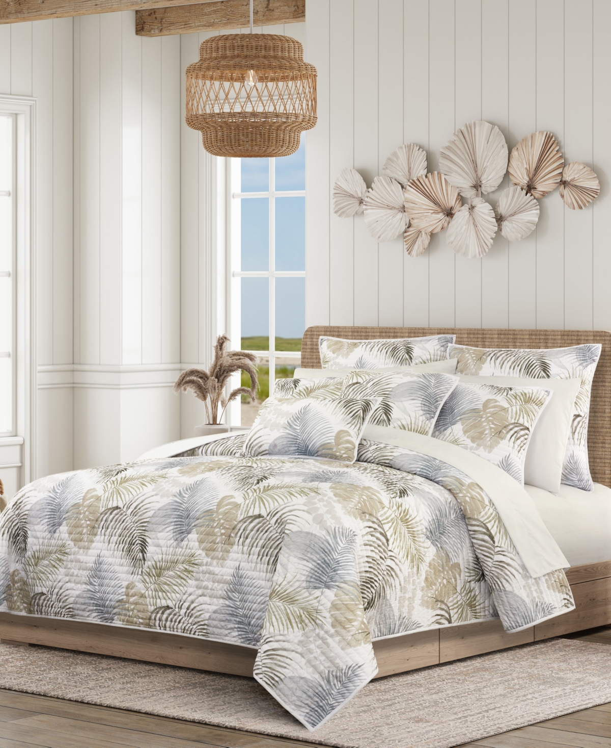 Click here for Salt Life Hatteras Floral 3-Piece Quilt Set  King/... prices
