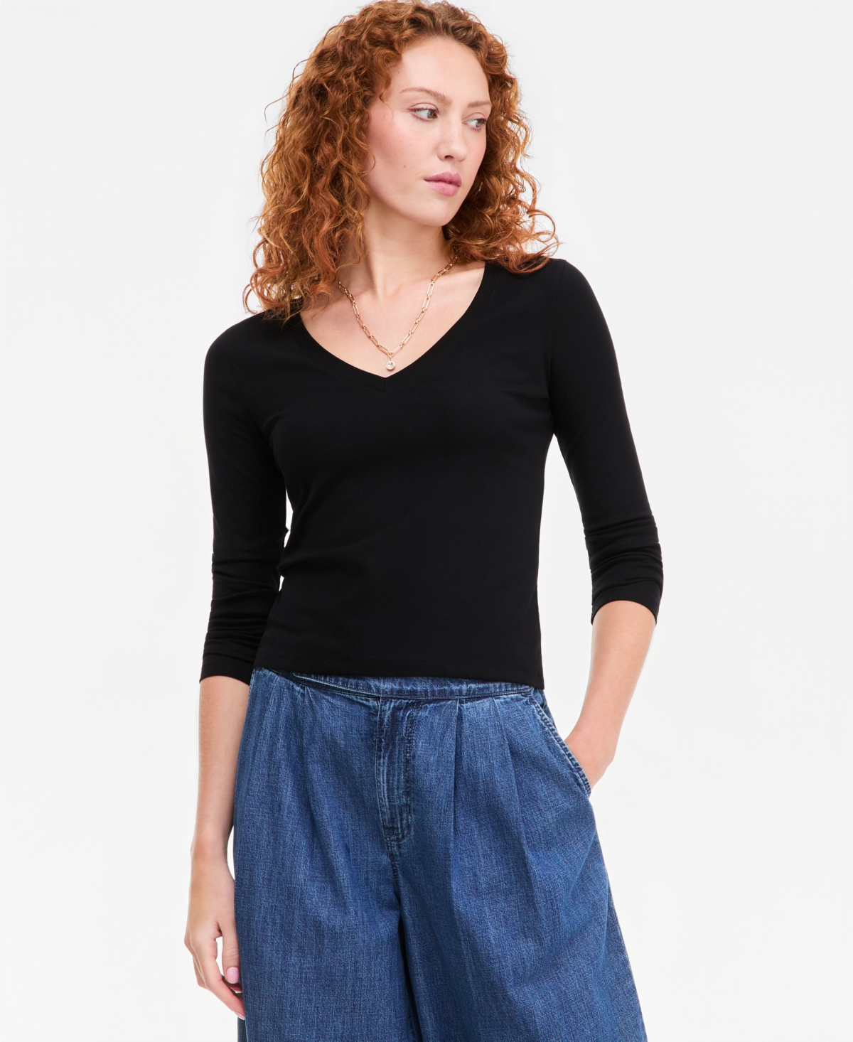 Click here for On 34th Womens Cropped V-Neck Meet & Greet Long-Sl... prices