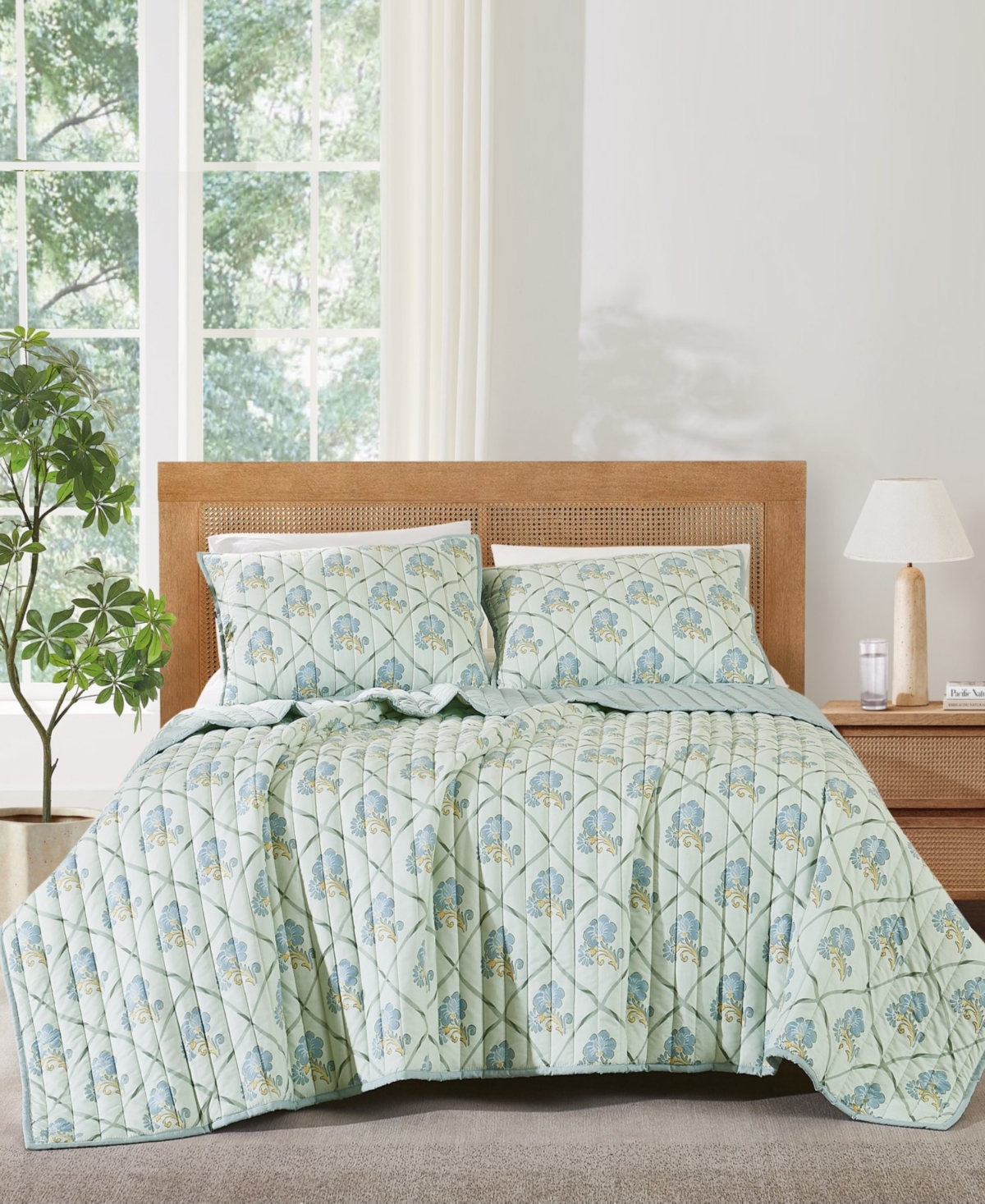 Click here for Brooklyn Loom Olivia 3-Piece Quilt Set  King - Mul... prices