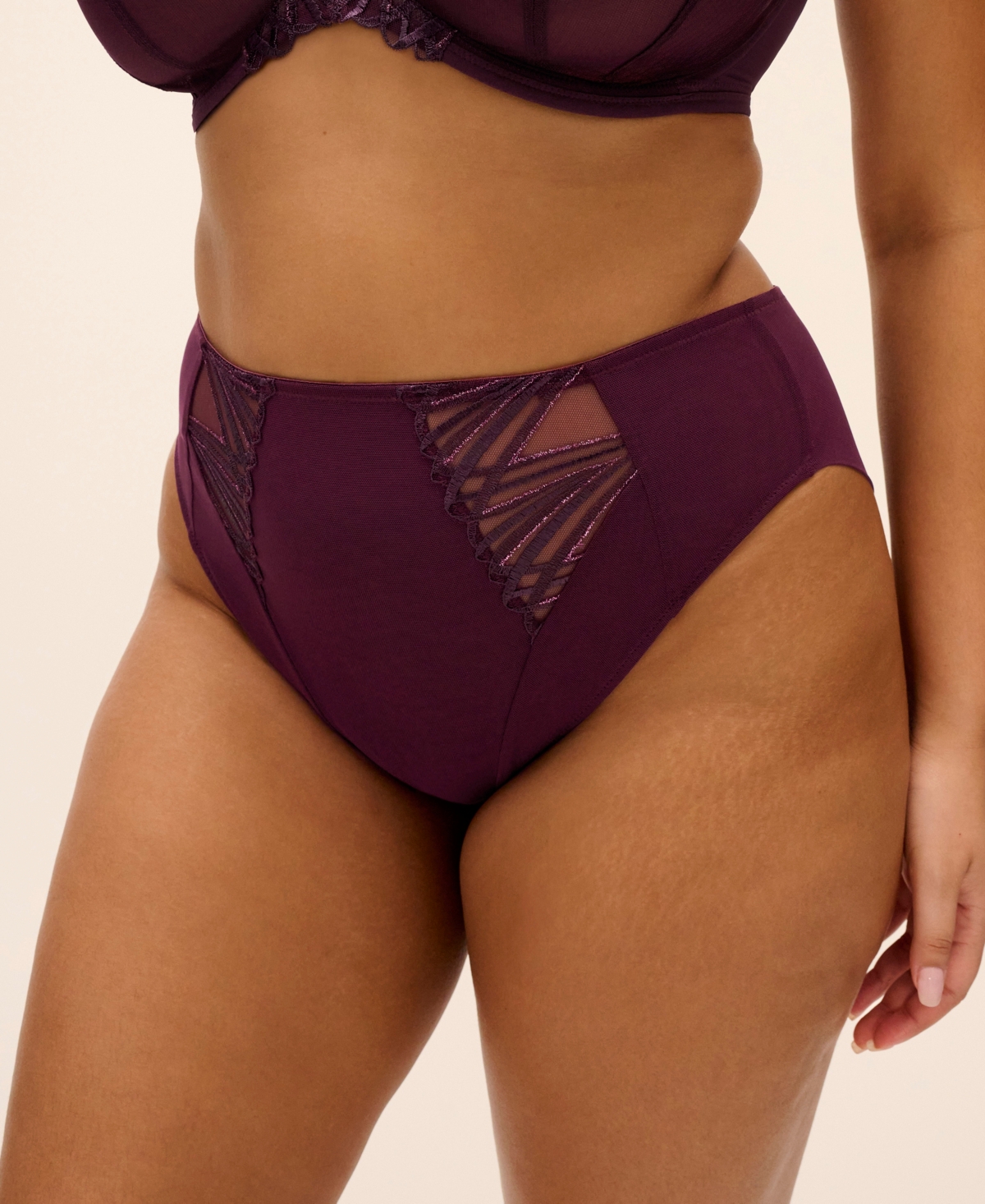 Click here for Elomi Plus Size Reja High-waisted Full-Coverage Br... prices