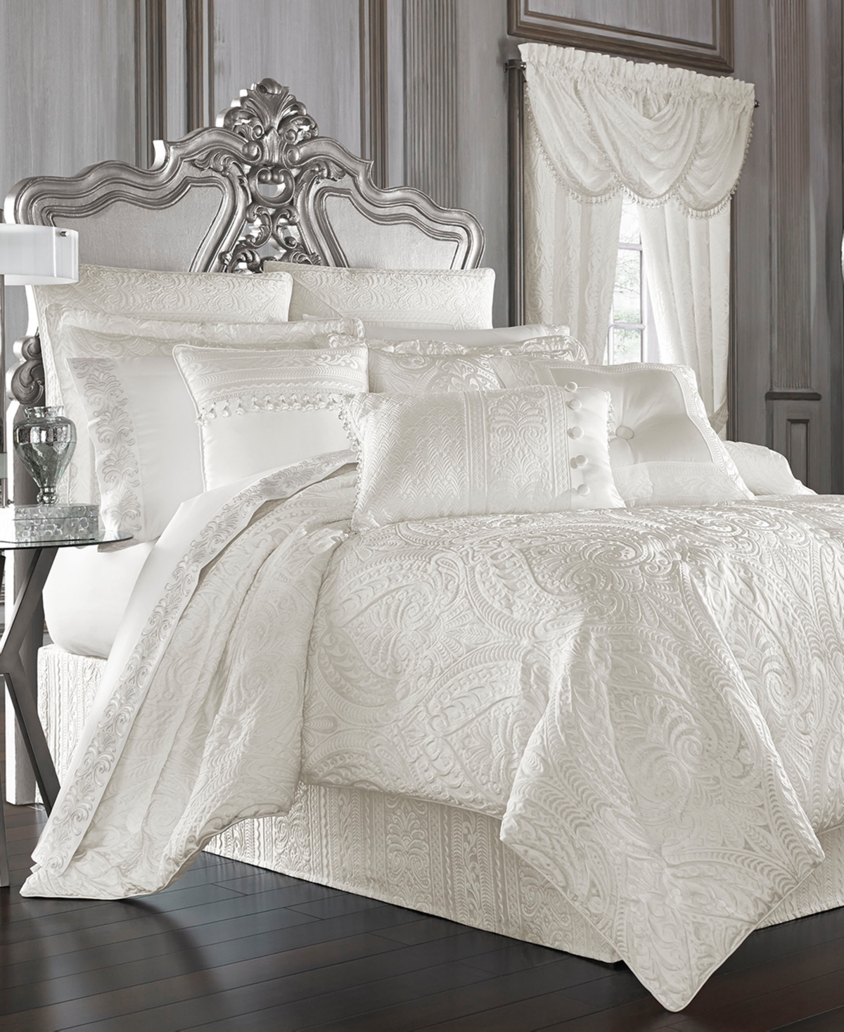 Click here for J Queen New York Bianco 4-Pc. Comforter Set  Calif... prices