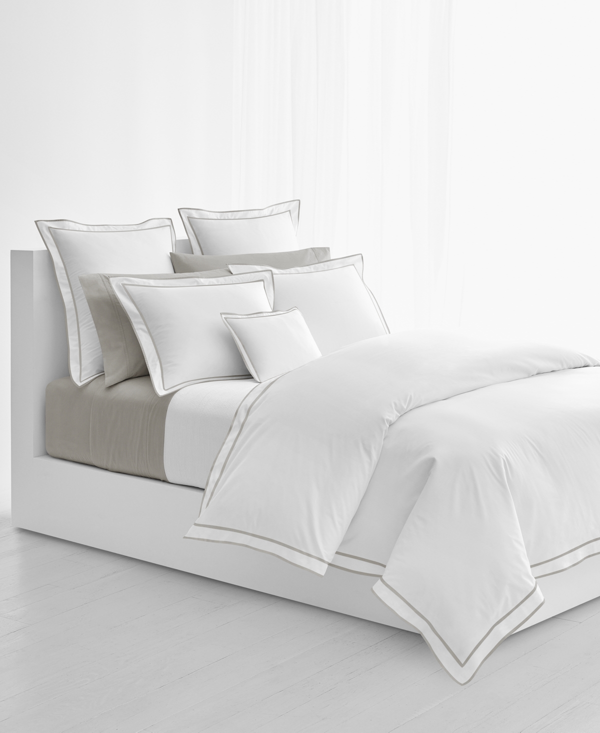 Click here for Lauren Ralph Lauren Spencer Sateen Border Duvet Co... prices
