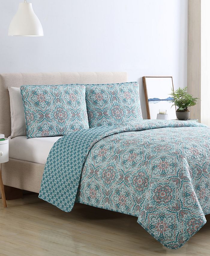 VCNY Home Emilia 3 Piece Full/Queen Quilt Set - Macy's