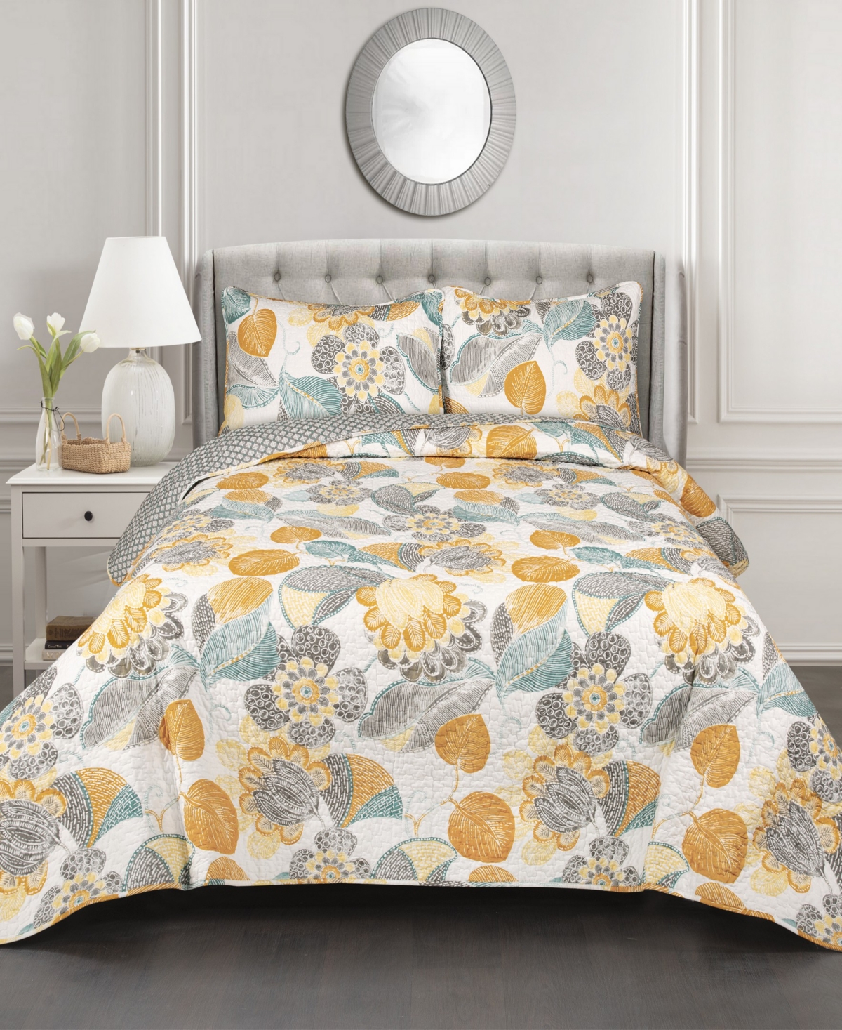 Click here for Lush Decor Lovely Leaf 3-Pc Set Quilt Set  King -... prices
